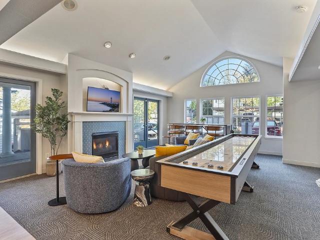 Evergreen Heights 3 Bedroom Apartment for Rent at 12233 Ne 131st Way, Kirkland, WA 98034 Totem Lake