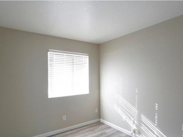 Evergreen on Hayden Lane 2 Bedroom Apartment for Rent at 1920 E Hayden Ln, Tempe, AZ 85281