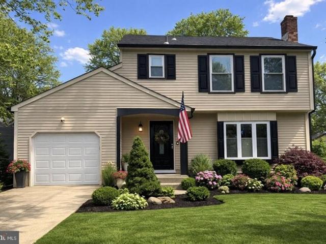 Evergreen Ln, Burlington, Home For Sale
