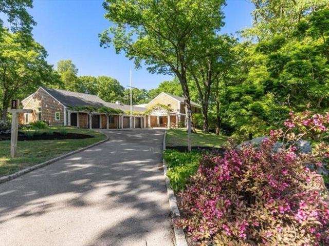 Evergreen Ln, Hingham, Home For Sale