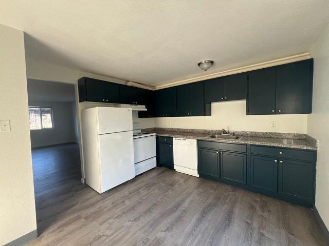 Evergreen Meadows 2 Bedroom Apartment for Rent at 911 Se 187th Ave, Gresham, OR 97233 Rockwood