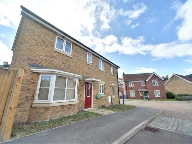 Evergreen Way, Mildenhall, Bury St. 3 bed semi detached house to rent £1,515 pcm £350 pw