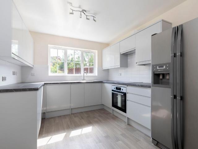 Evergreen Walk, Longlevens GL2, 3 bed semi detached house to rent, £1,700 pcm | PrimeLocation