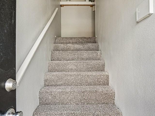 Evergreen Townhomes 2 Bedroom Apartment for Rent at 3860 Evergreen St, Irving, TX 75061 Bear Creek