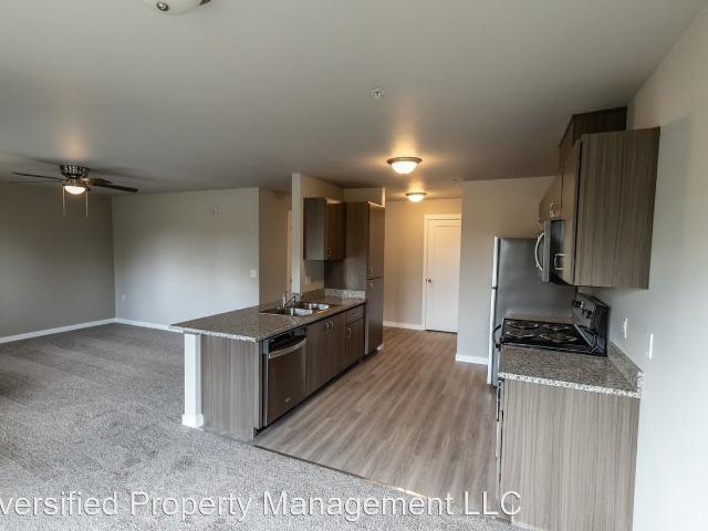 Evergreen Valley 2 Bedroom Apartment for Rent at 240 Ne Fircrest Dr, Mcminnville, OR 97128