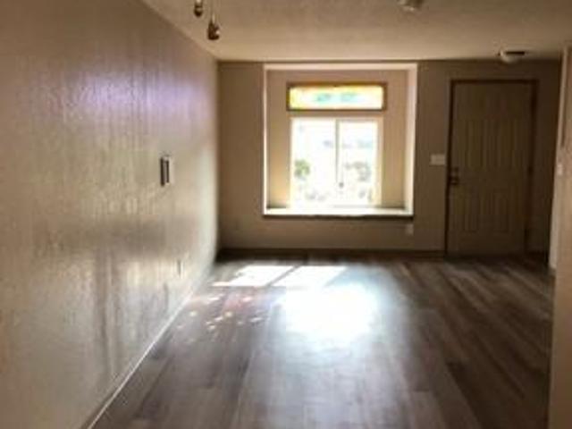Evergreen Village 2 Bedroom Apartment for Rent at 2019 Ne Mcdonald Ln, Mcminnville, OR 97128