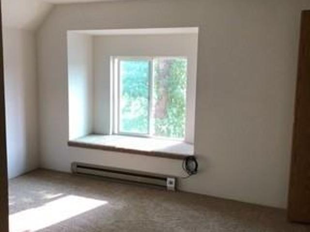 Evergreen Village 2 Bedroom Apartment for Rent at 2019 Ne Mcdonald Ln, McMinnville, OR 97128