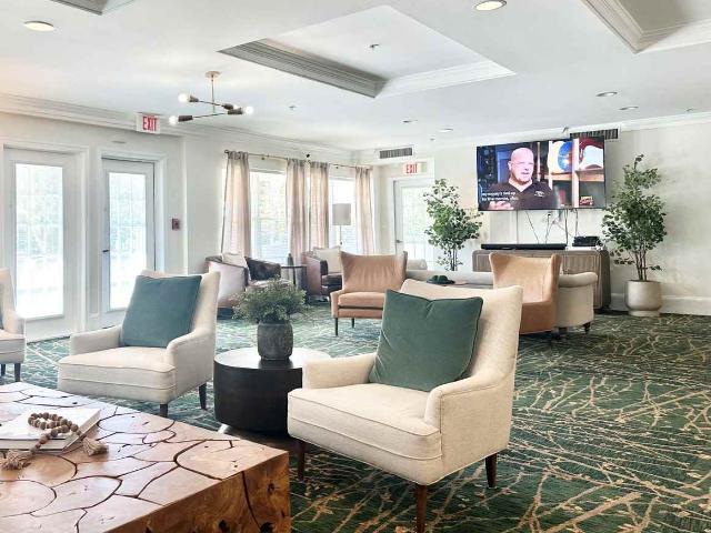 Evergreens at Smith Run 2 Bedroom Apartment for Rent at 2700 Cowan Blvd, Fredericksburg, VA 22401