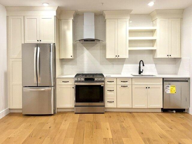 Everett St Apt,boston, Condo For Sale