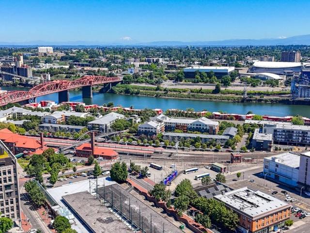 Everett Station Lofts 1 Bedroom Apartment for Rent at 625 Nw Everett St, Portland, OR 97209 Old Town Chinatown