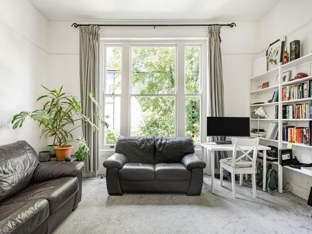 Evering Road, Stoke Newington, Hackney, London N16, 1 bed flat to rent, £2,350 pcm | PrimeLocation