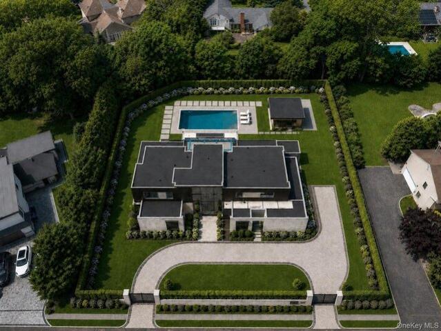 Everit Pl, Hewlett Harbor, Home For Sale