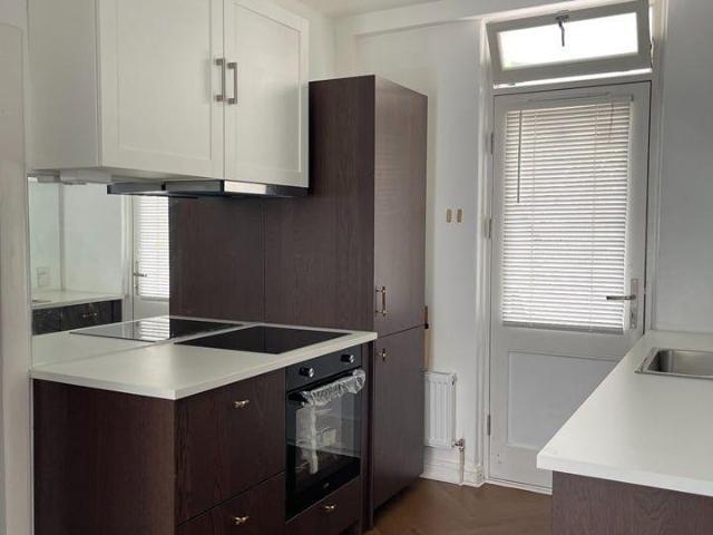 Eversholt Street, London, England, NW1 2 bed flat to rent £3,299 pcm £761 pw