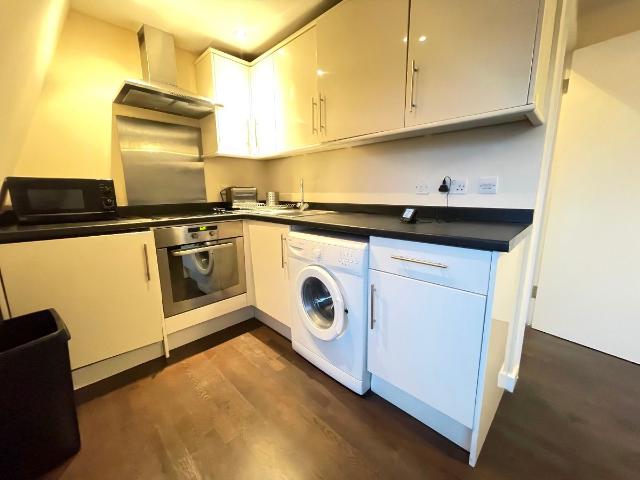 Eversholt Street, London NW1, 2 bed flat to rent, £2,700 pcm | PrimeLocation