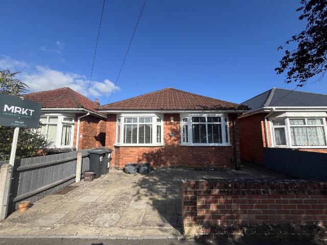 Evershot Road, Bournemouth BH8, 2 bed bungalow to rent, £1,600 pcm | PrimeLocation
