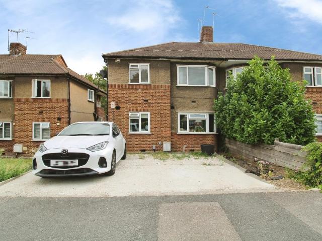 Eversley Avenue, Barnehurst DA7, 2 bed maisonette to rent, £1,400 pcm | PrimeLocation