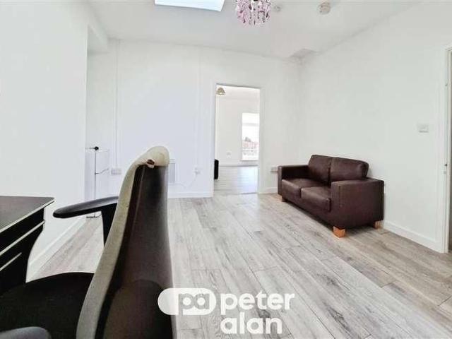 Eversley Road, Sketty, SA2