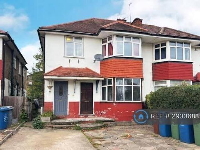 Everton Drive, Stanmore, HA7 2 bed flat to rent £1,750 pcm £404 pw
