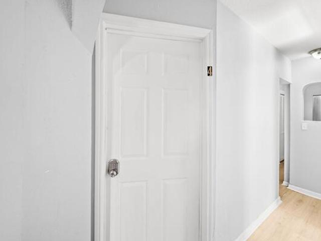 Every Room has a Private Bathroom! Peaceful Professional Community Utilities Included Fastest High Speed Wi Fi On Site Washer & Dryer Close to Bus Stop and Shopping !