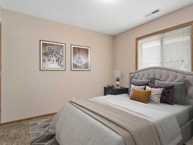 EVERYTHING YOU NEED. ALL RIGHT HERE. 2 Bedroom Apartment for Rent at 1100 George Ct, Lawrence, KS 66044 Pinckney