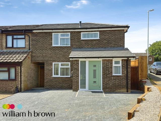 Evesham Close, Ipswich IP2, 3 bed semi detached house to rent, £1,400 pcm | PrimeLocation