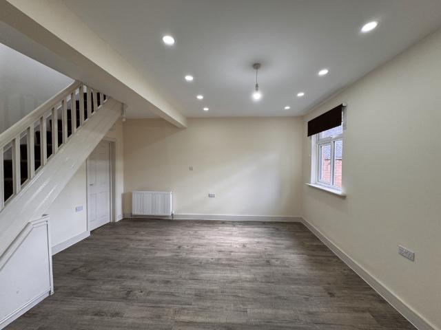 Evington Road, Leicester LE2 3 bed terraced house to rent £1,175 pcm £271 pw