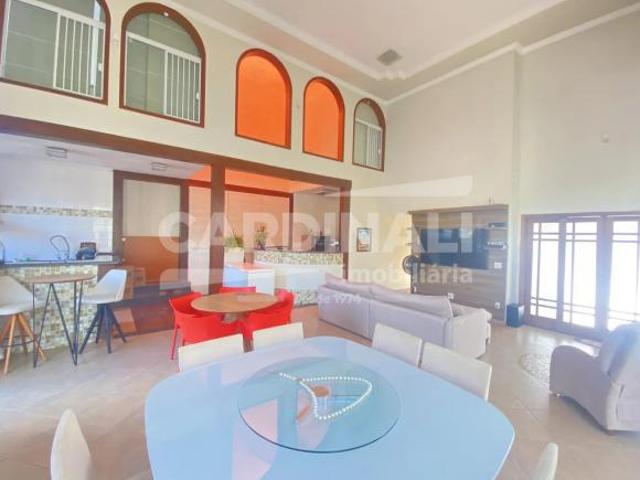 Exacelente imovel, sobrado em condominio fechado, excelente localização