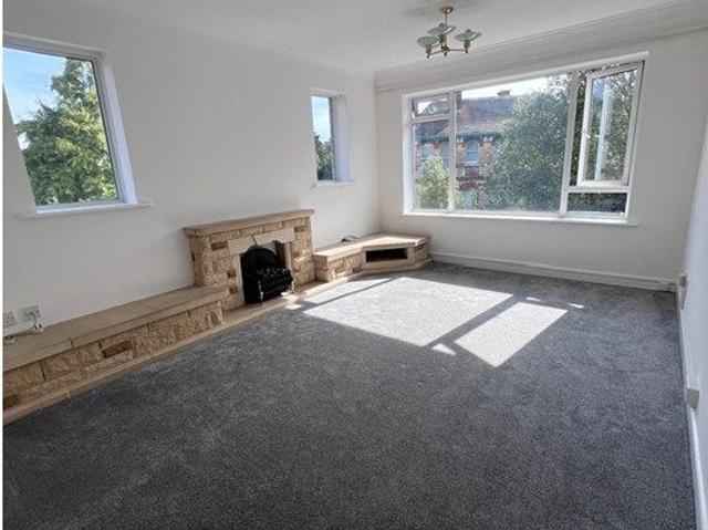 Exbourne Manor, Bournemouth BH1, 2 bed flat to rent, £1,250 pcm | PrimeLocation
