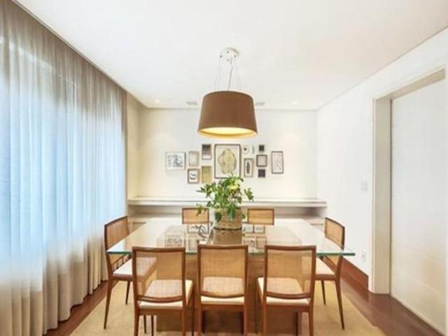 EXC. APTO LOCALIZADO NO ALTO DE PINHEIROS 262M²