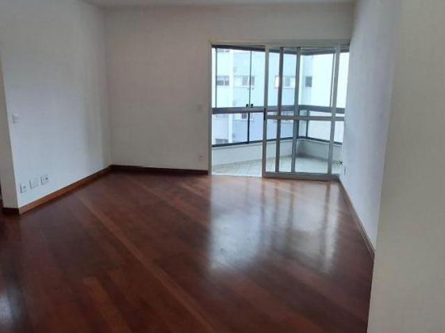 EXC. APTO LOCALIZADO ENTRE OS BAIRROS VILA ROMANA/VILA IPOJUCA/ALTO DA LAPA