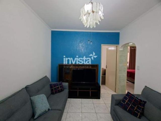 Exceleten apartamento em prédio frente mar