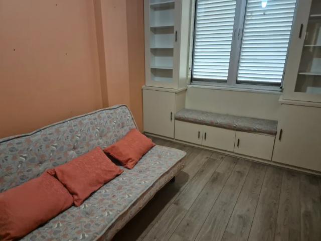 Excelentmóvel para venda tem 114 metros quadrados com 3 quartos em Laranjeiras Rio de Janeiro RJ