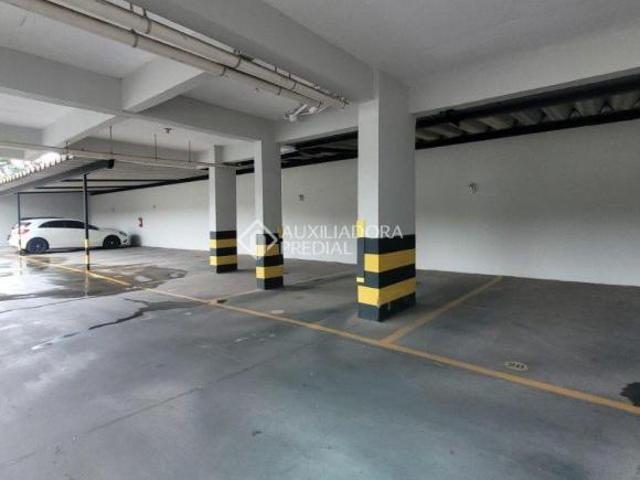 Excelente 2 suítes com sacada e 2 vagas lado a lado