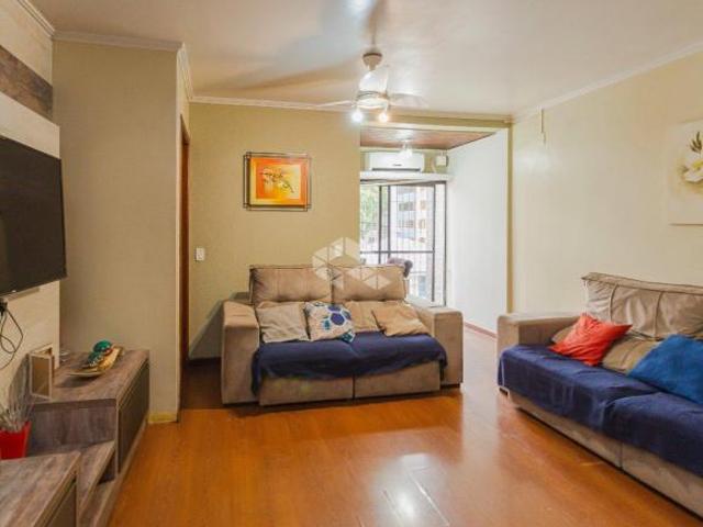 Excelente cobertura no bairro Higienópolis, semi mobiliada, com lareira e piscina excelente moradia