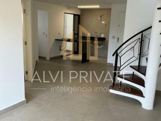 Excelente Cobertura à venda com 128m² 3 vagas PINHEIROS