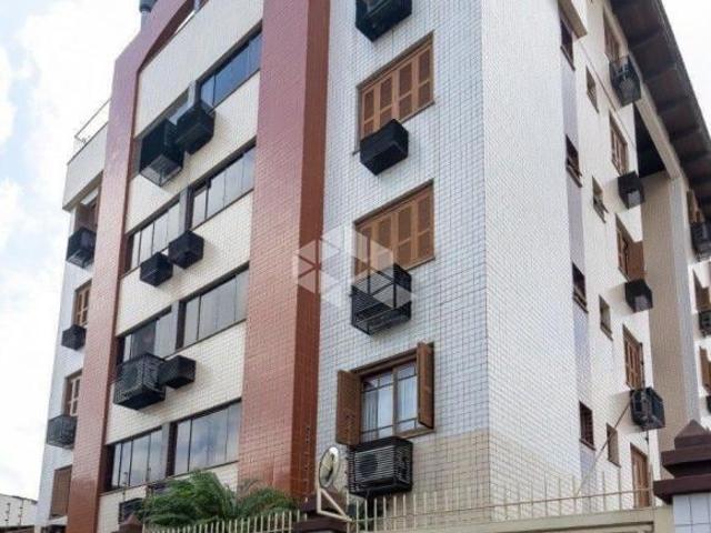 Excelente cobertura, com 03 dormitórios, com piscina, ótima posição solar