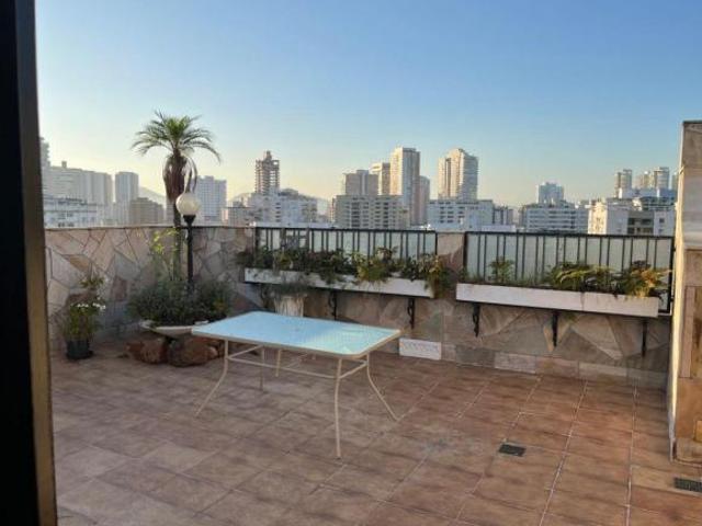 EXCELENTE COBERTURA COM VISTA PANORÂMICA, EM ÓTIMA LOCALIZAÇÃO, 4 DORMS 2 SUÍTES E 2 VAGAS PRIVTS