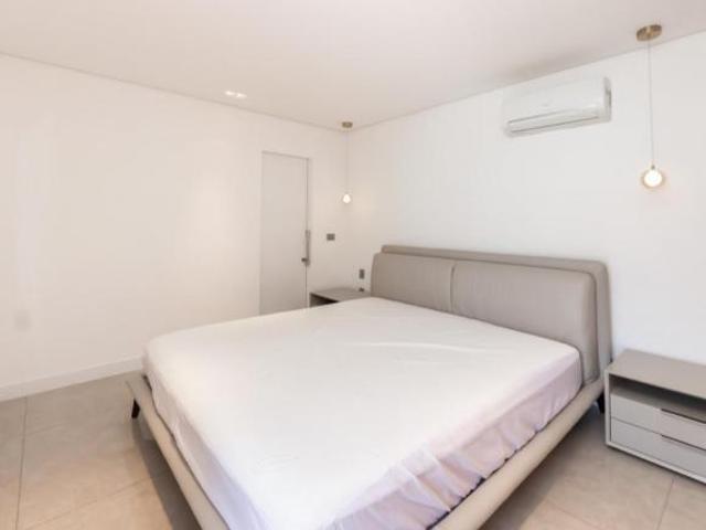 Sensacional cobertura para venda em Bosque da Saúde com 3 quartos, sendo 3 suítes, 174m² remaxares