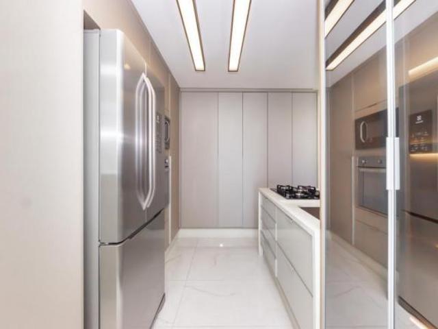 Agradável cobertura para venda em Bosque da Saúde com 3 quartos, sendo 3 suítes, 174m² sergio oliv