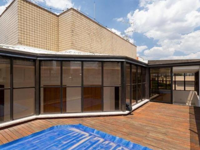 Espetacular cobertura para venda em Jardins com 3 quartos, sendo 3 suítes, 275m²