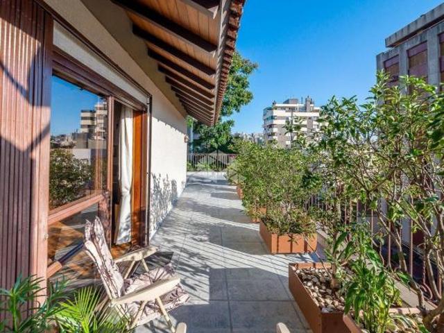 Excelente cobertura que conta no andar de baixo, living para 3 ambientes, 3 dorm