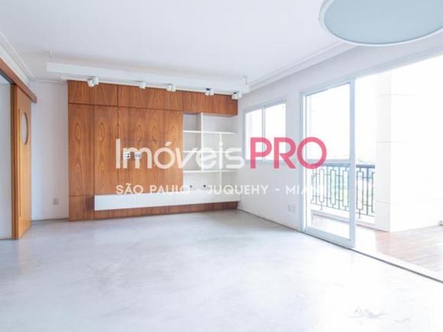 Excelente Cobertura triplex de 260m² no Alto da Boa Vista