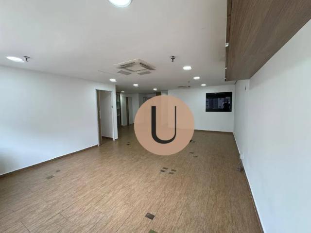 Excelente conjunto comercial localizado na Avenida Brigadeiro Luís Antônio, a poucos metros da Aveni