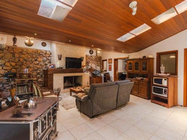 EXCELENTE CASA 4 DORMITÓRIOS/QUARTOS 6 VAGAS/GARAGEM COBERTAS Na Rua Gávea em Ipanema