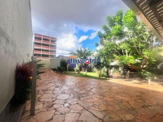 EXCELENTE CASA, 4 QUARTOS SENDO 3 SUÍTES LOTE 800M² RUA 12 VICENTE PIRES!