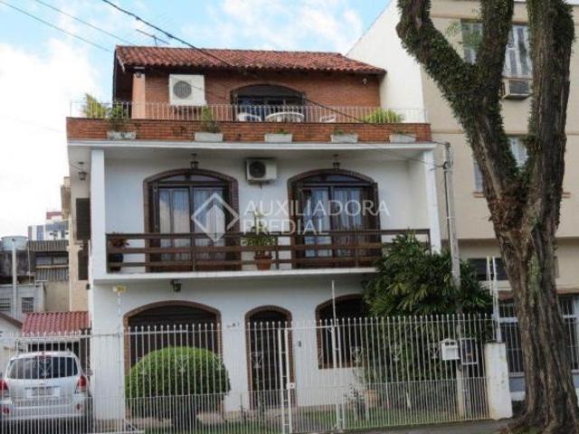 Excelente Casa 5 dormitórios na Avenida Ceara, próximo a Av Benjamin Constant