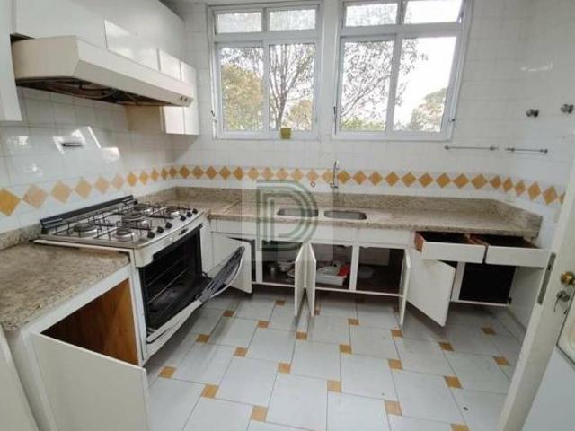 Excelente casa 6 suítes, piscina e muito mais!