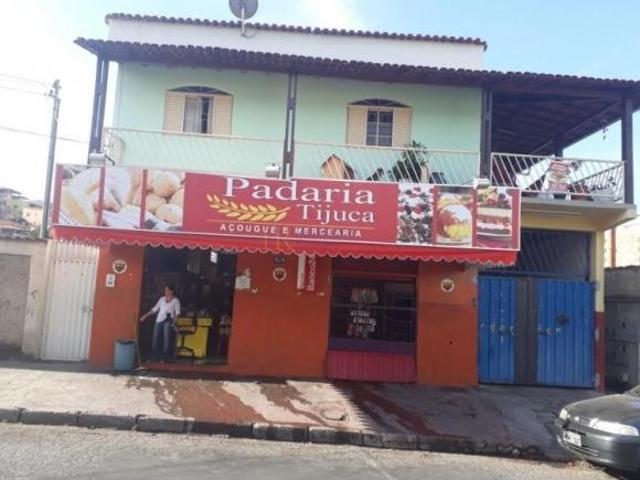 EXCELENTE CASA