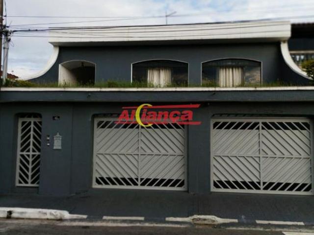 Excelente Casa 03 dormitórios com suite Proximo à Av. Emilio Ribas
