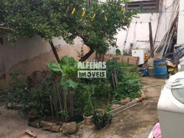 EXCELENTE CASA